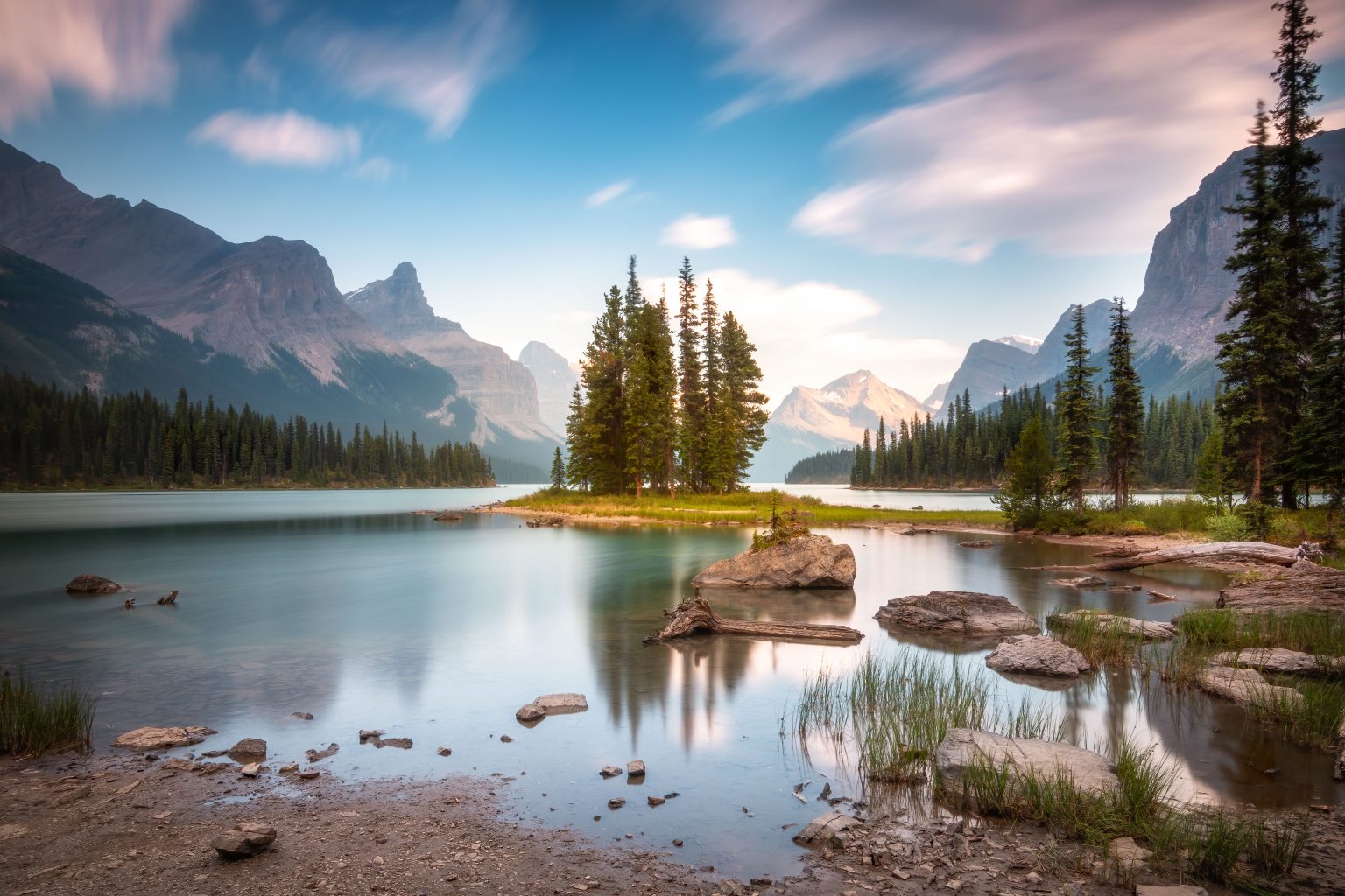 Exploring the Wonders of Banff and Spirit Island, Canada - 360 Travel Talk